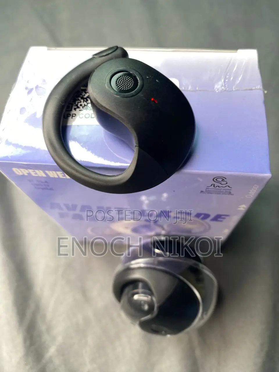 Avant-Garde Fashion Open Wear Stereo Bluetooth Headphones Black in ...