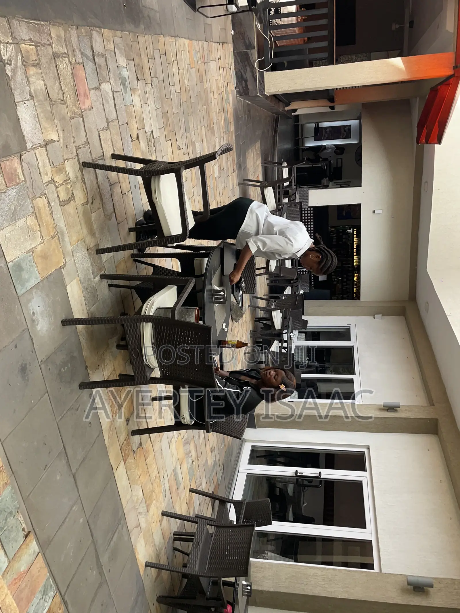 Waiters/Waitresses, Bartenders, And Cashiers. in Dansoman - Restaurant ...