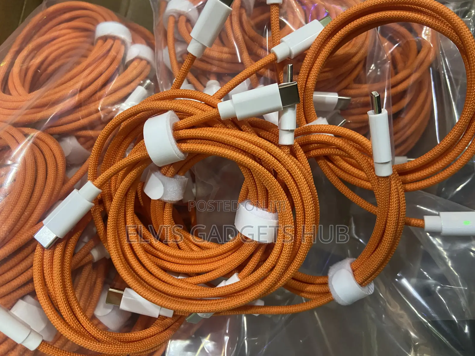 iPhone 17 Cable in Tema Metropolitan - Accessories for Phones & Tablets ...