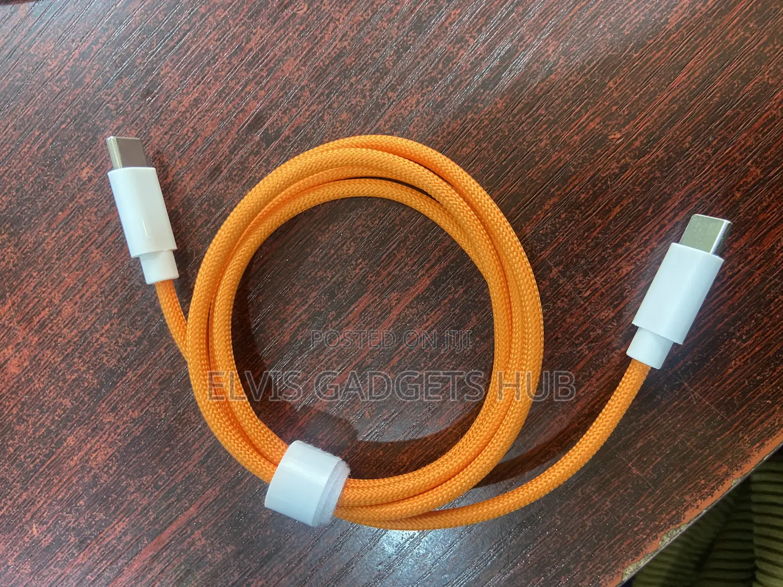 iPhone 17 Cable in Tema Metropolitan - Accessories for Phones & Tablets ...