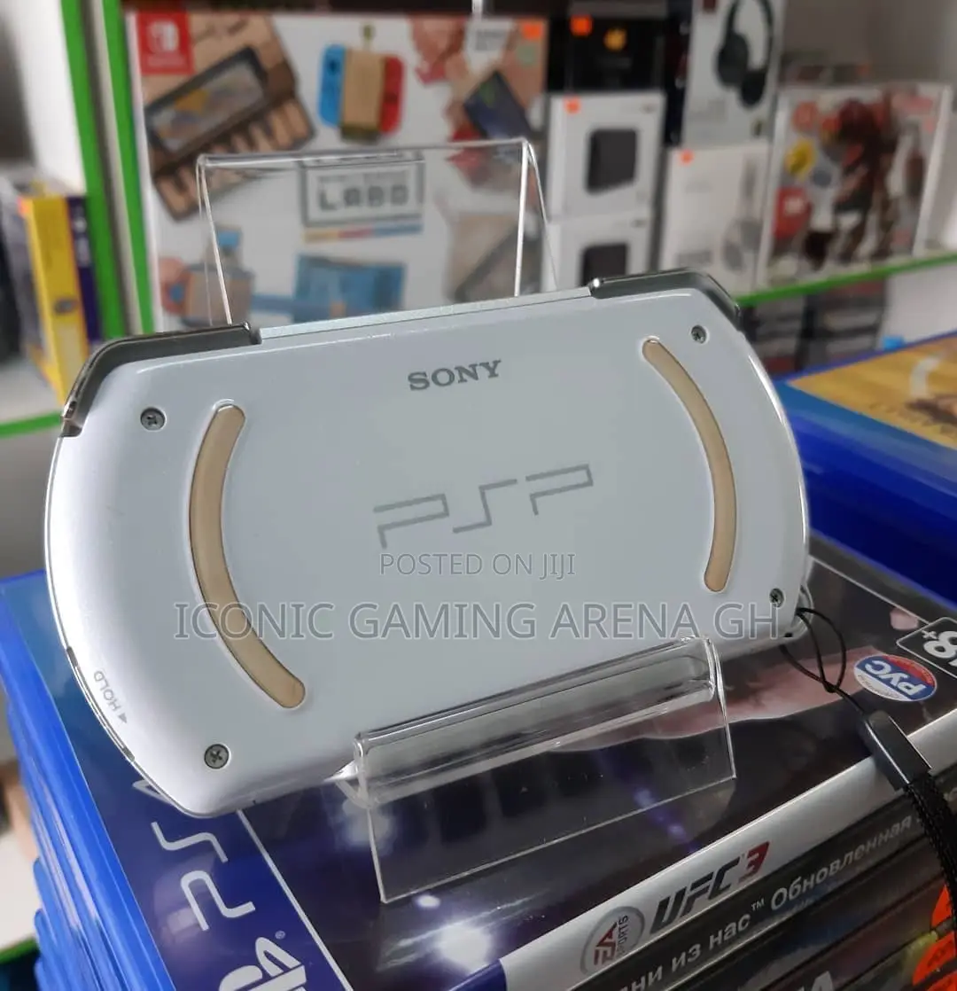 Sony PSP Go (16gb White) in Techiman Municipal - Video Game Consoles ...