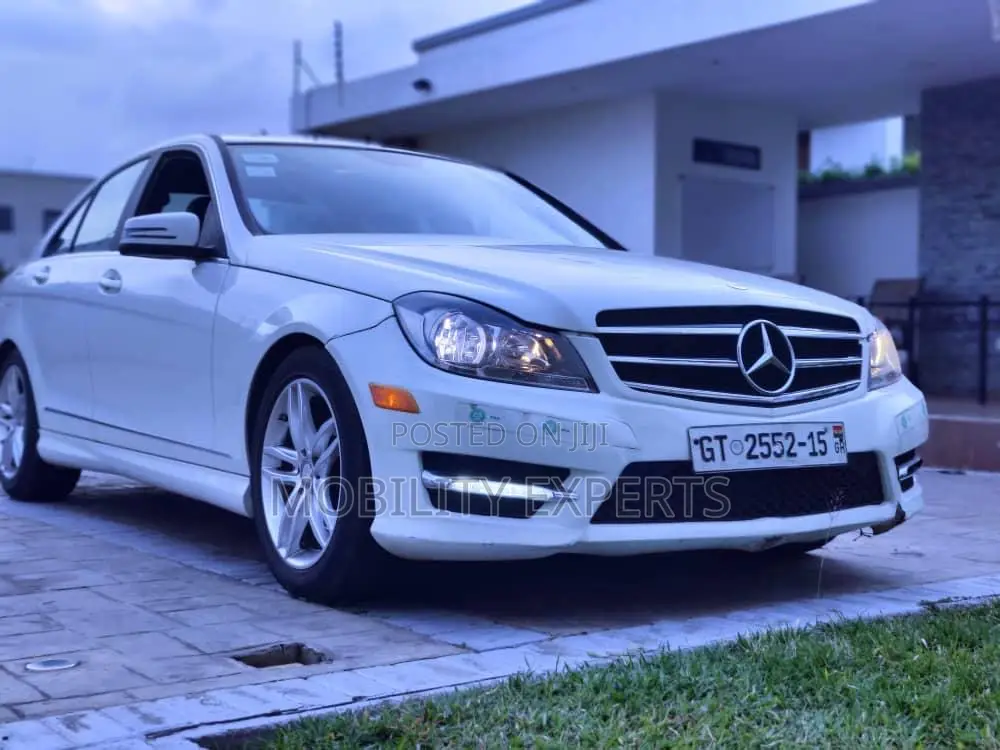 Mercedes-Benz C300 2013 White in Spintex - Cars, Mobility Experts ...