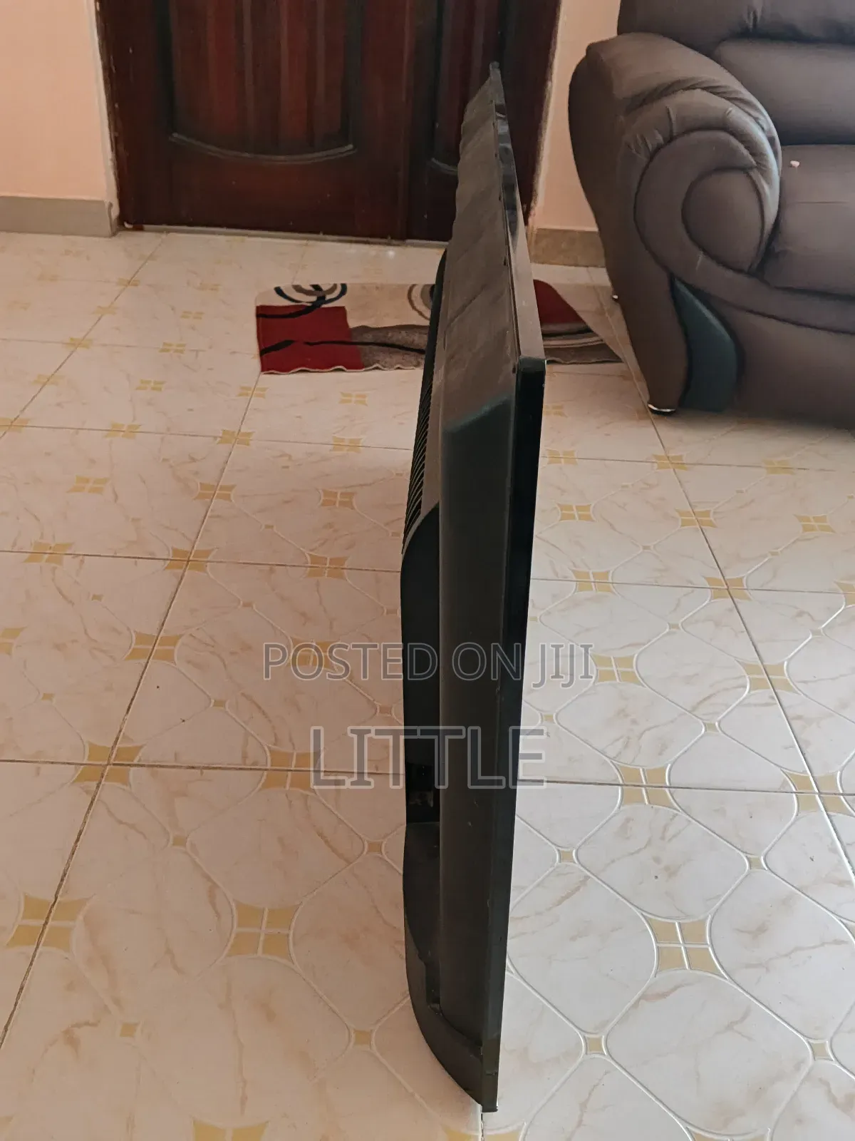 TCL Smart 48" Tv. With a Broken Screen in Awutu Senya East Municipal ...