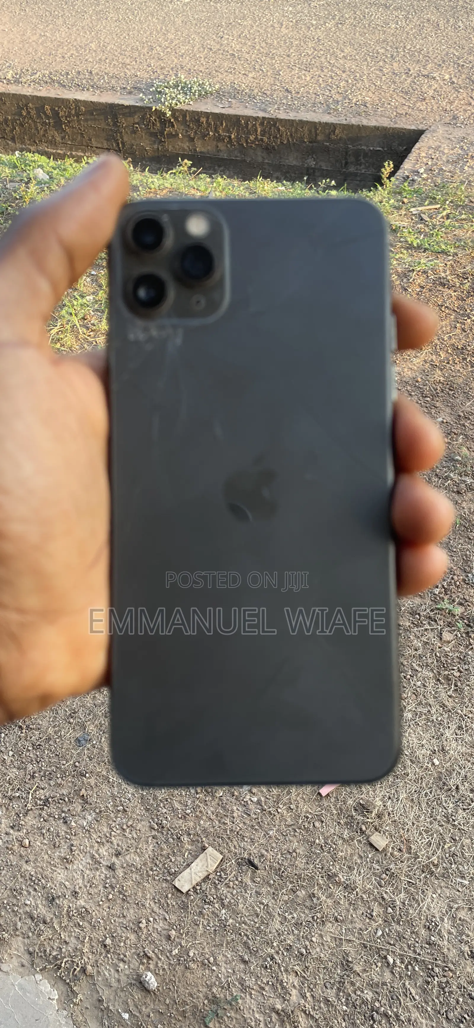 Apple iPhone 11 Pro Max 64 GB Black in Kumasi Metropolitan - Mobile ...