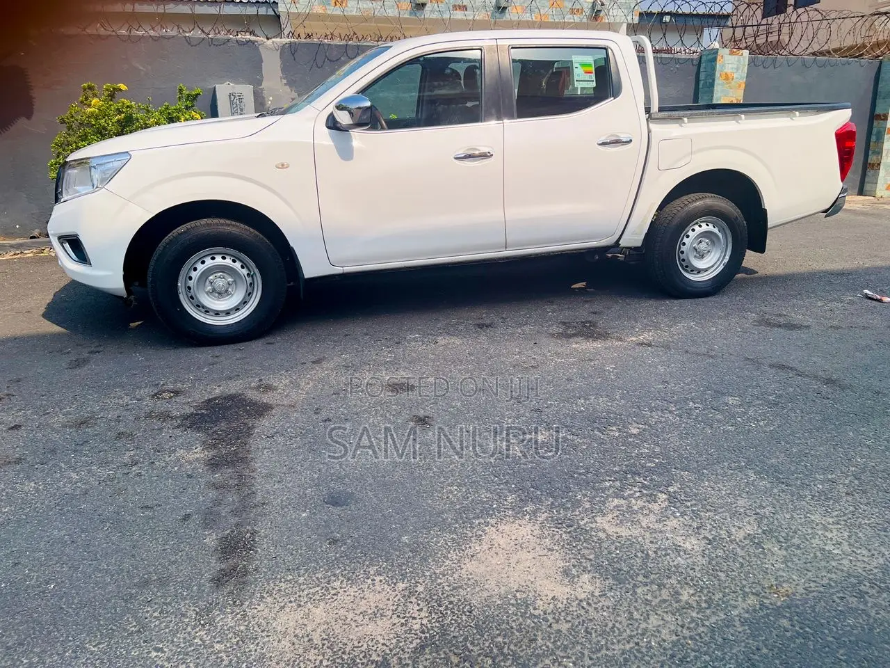 Nissan Navara 2020 White in Achimota - Cars, Sam Nuru | Jiji.com.gh