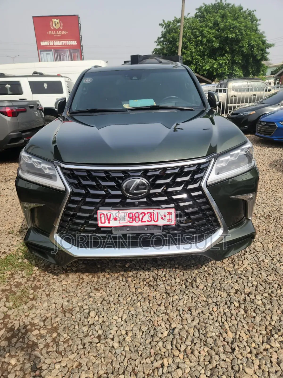 Lexus LX 570 AWD 2021 Green in Achimota - Cars, Jordan Consult | Jiji ...