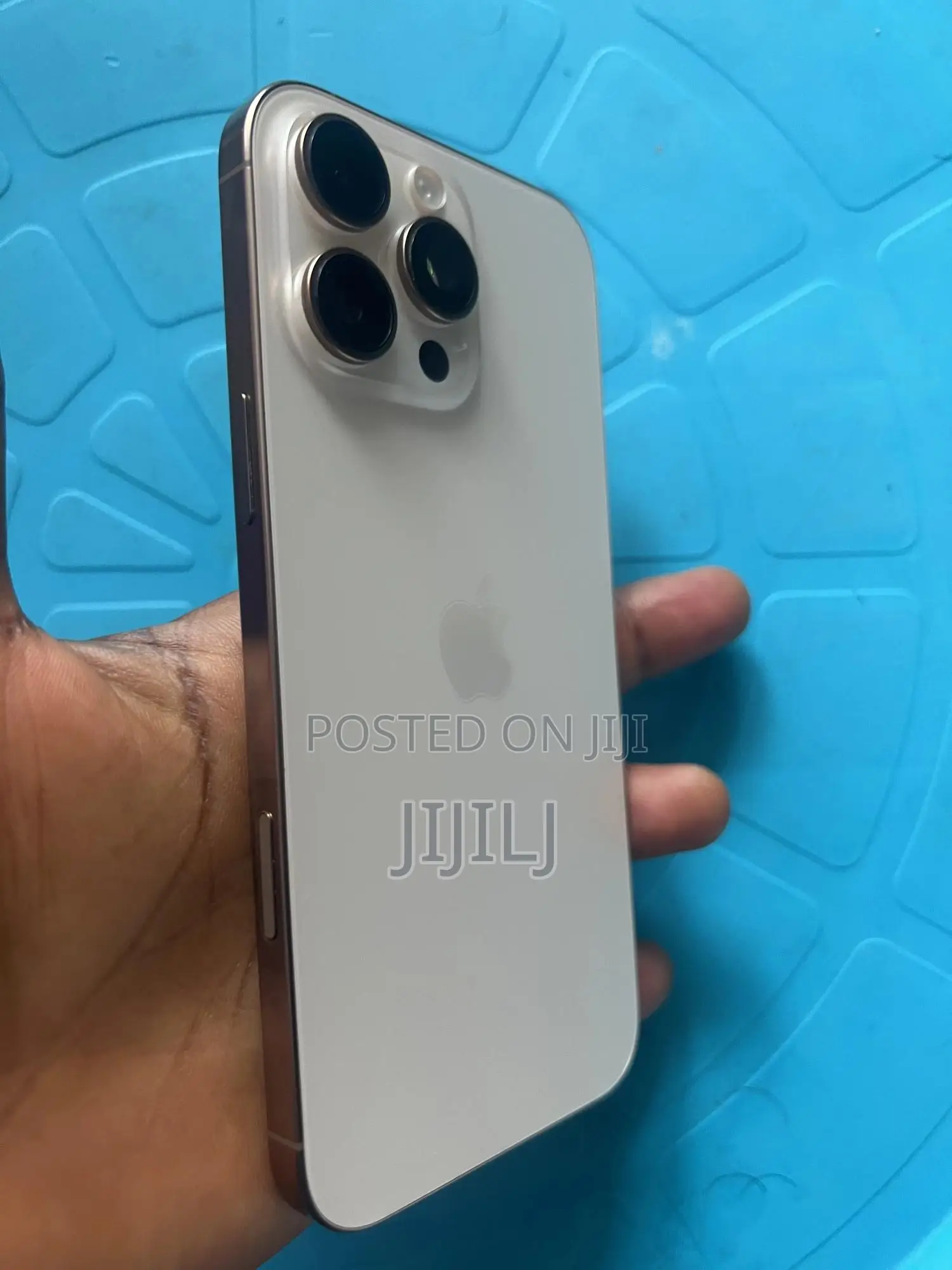 Apple iPhone 16 Pro Max 256 GB Gold in Accra Metropolitan - Mobile ...