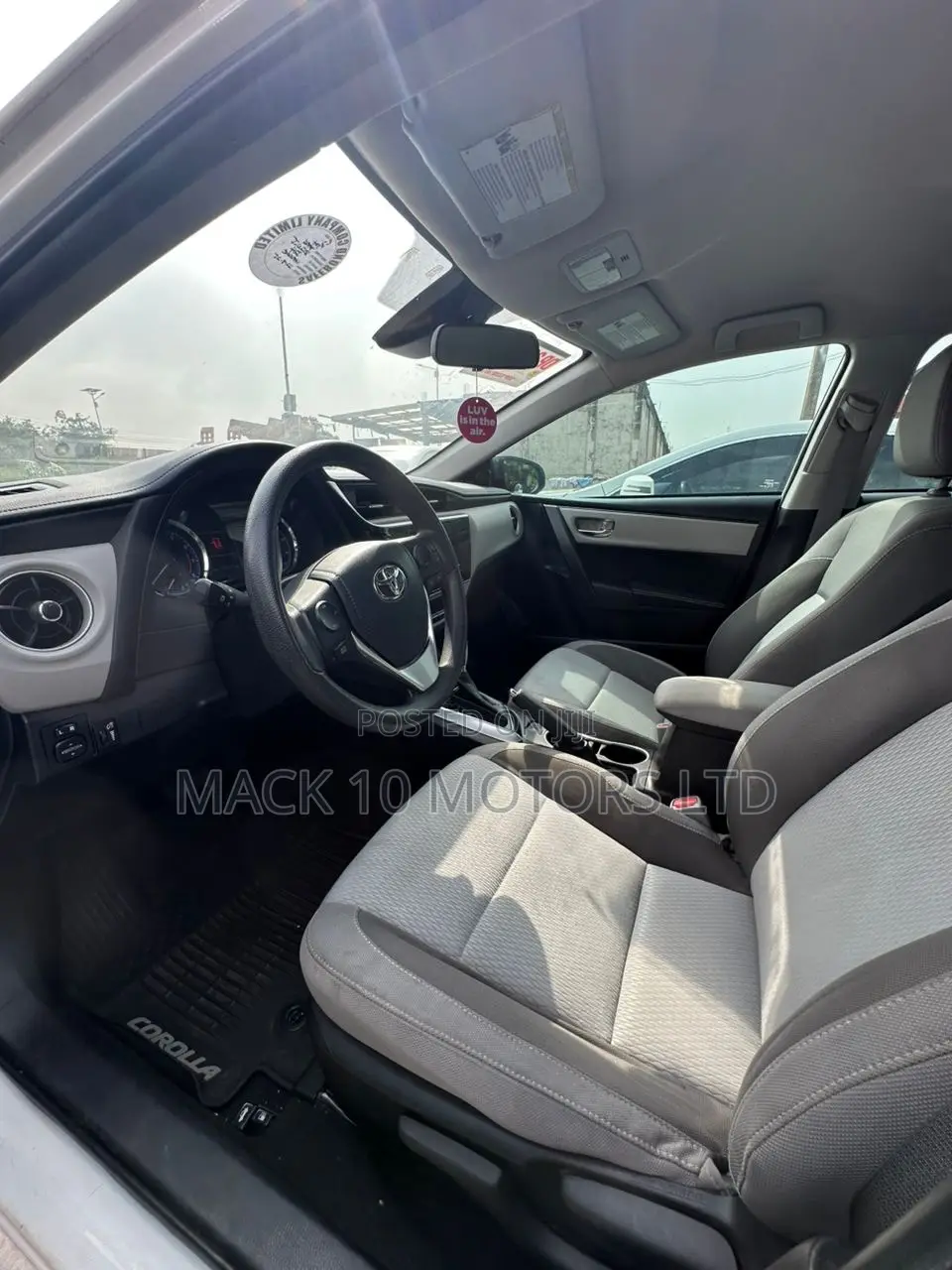 Toyota Corolla LE (1.8L 4cyl 2A) 2018 White in Kumasi Metropolitan ...