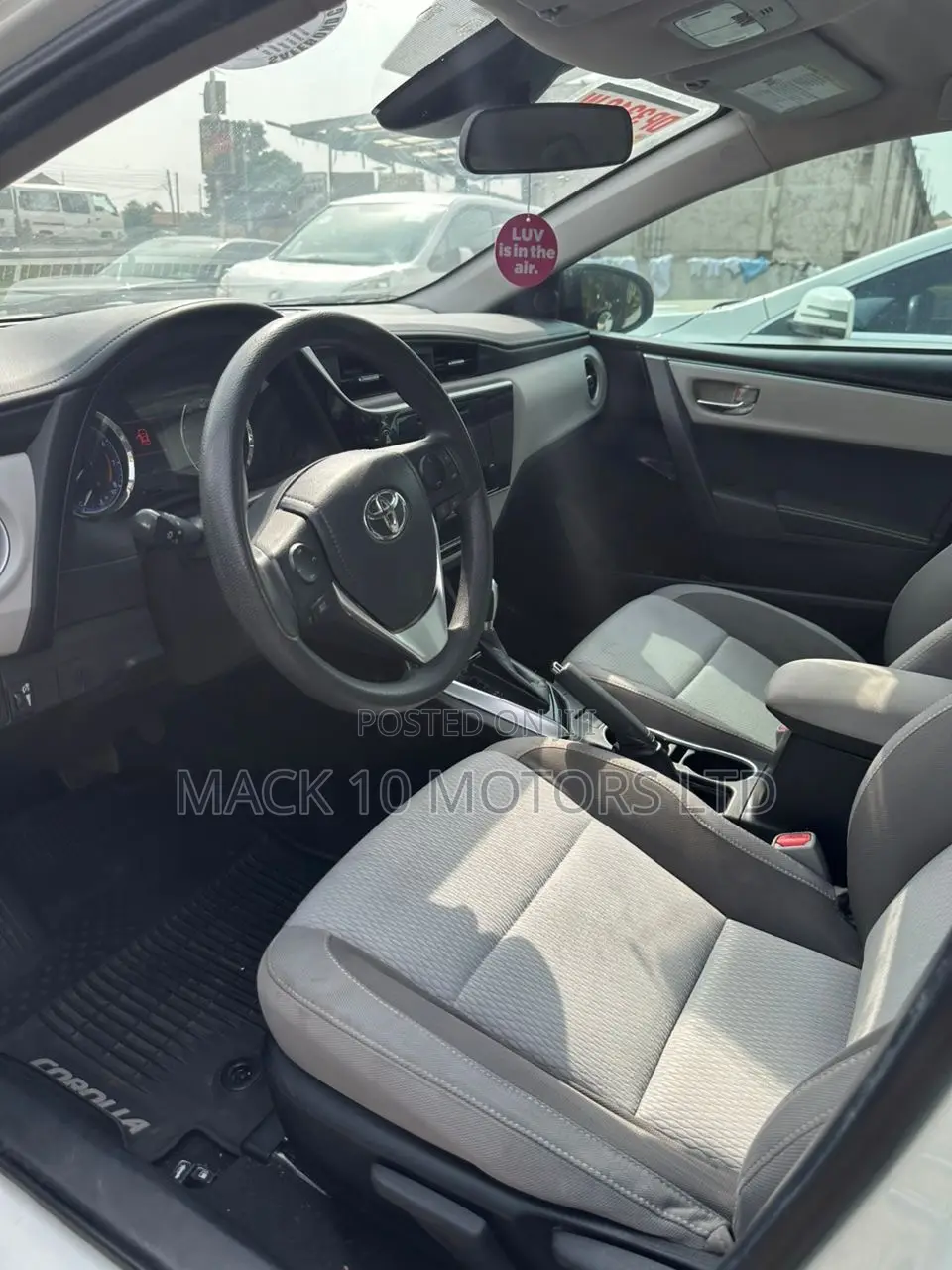 Toyota Corolla LE (1.8L 4cyl 2A) 2018 White in Kumasi Metropolitan ...