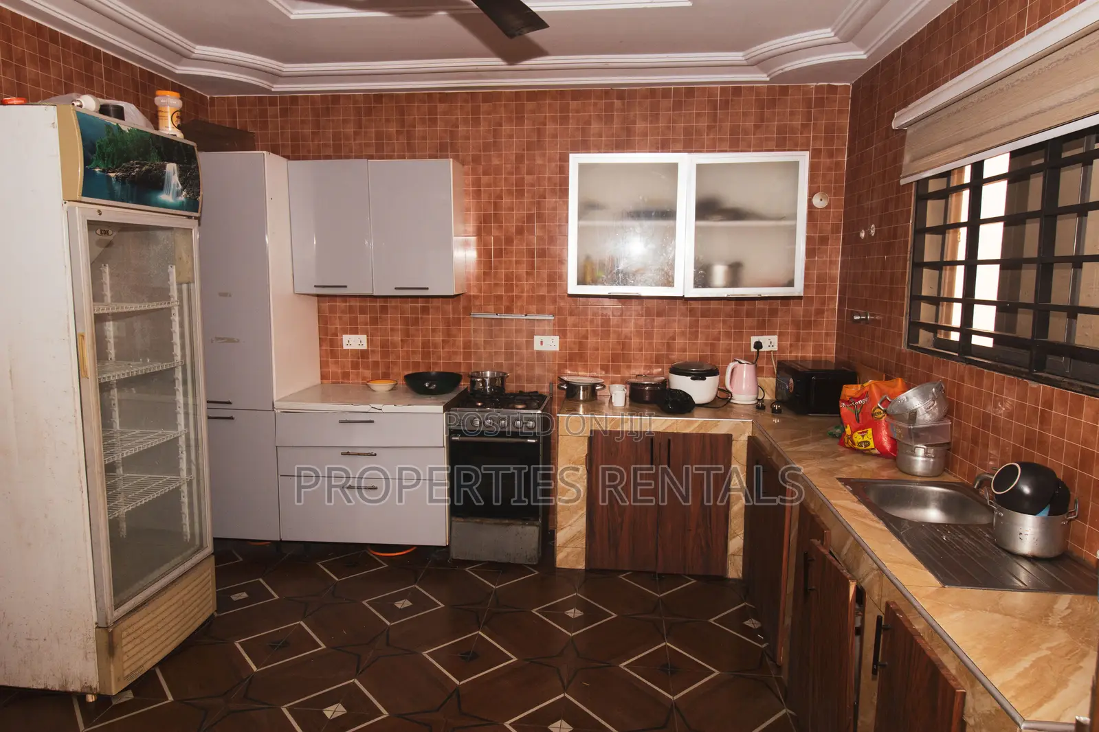 20 Bed Guest House For Rent in Accra Metropolitan - Commercial Property ...