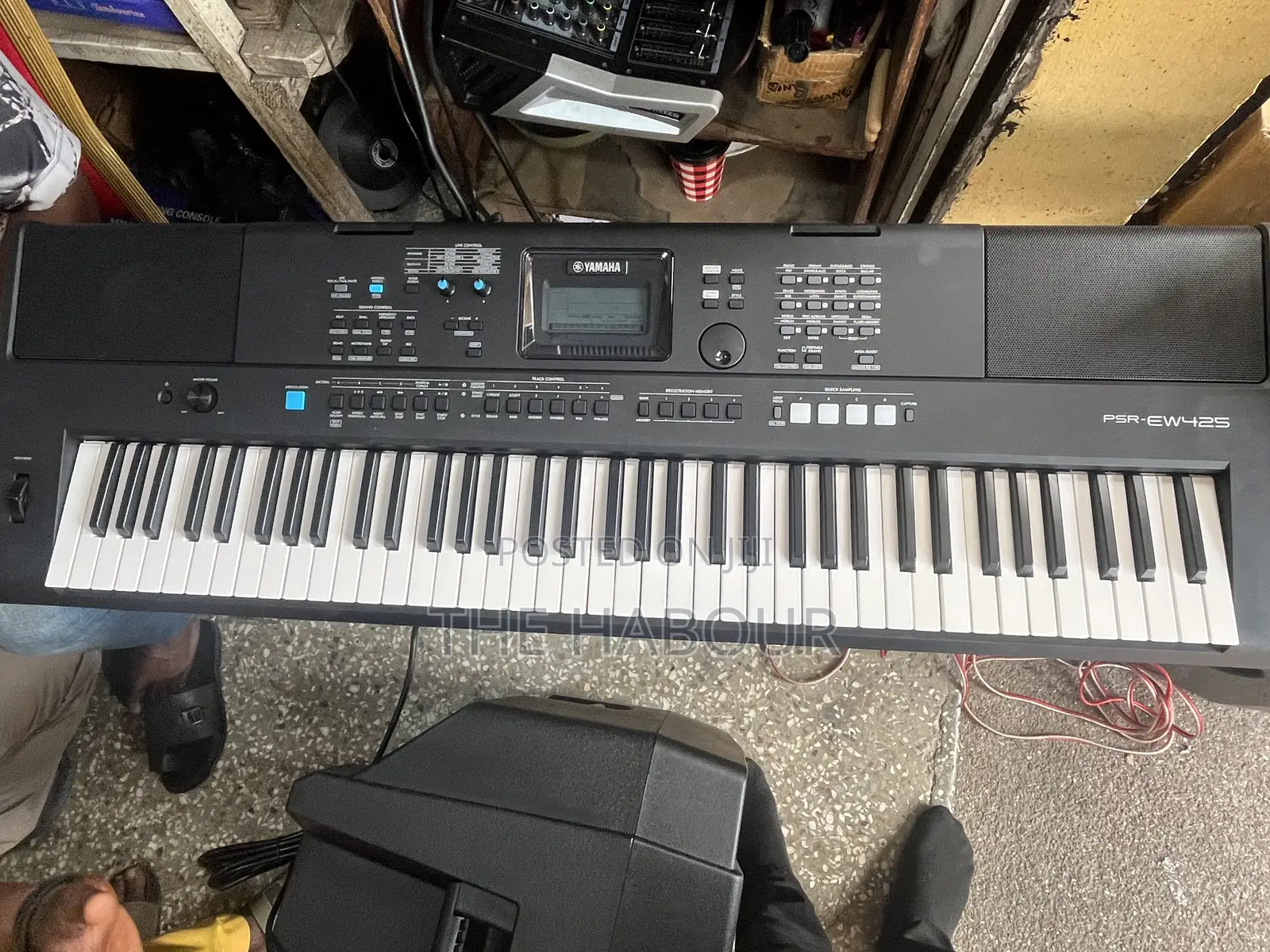 Ew425 Yamaha Keyboard in Accra Metropolitan - Musical Instruments ...