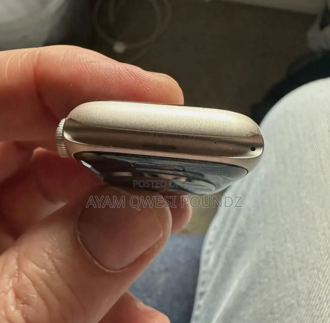 Apple Series 4 Watch in Ridge - Smart Watches, Ayam Qwesi Poundz | Jiji ...