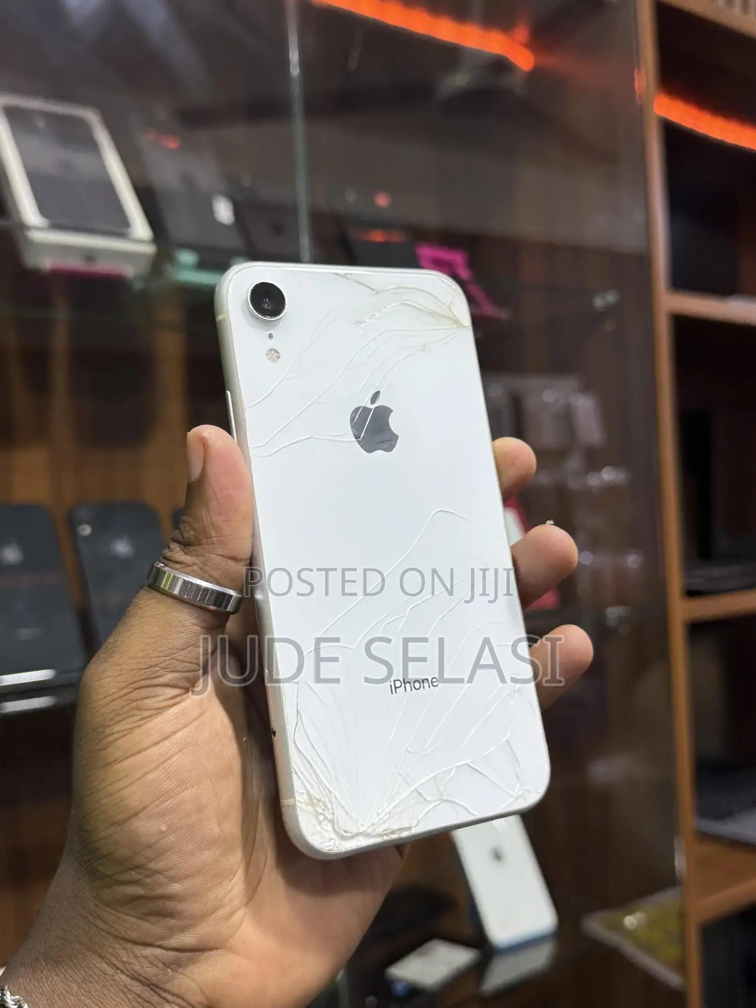 Apple iPhone XR 64 GB White in Cape Coast Metropolitan - Mobile Phones ...