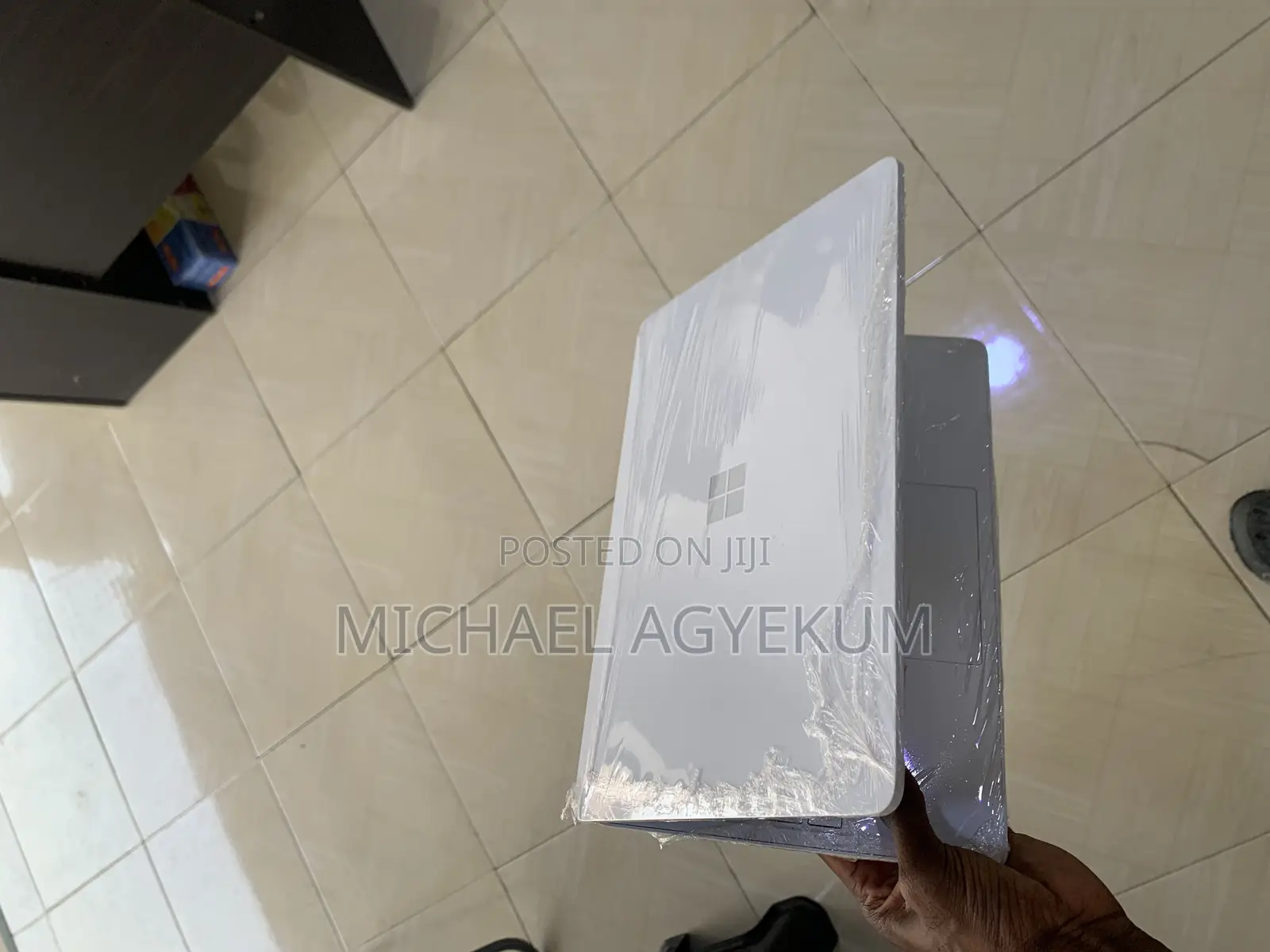 New Laptop Microsoft Surface Laptop SE 4GB Intel Celeron eMMC 60GB in ...