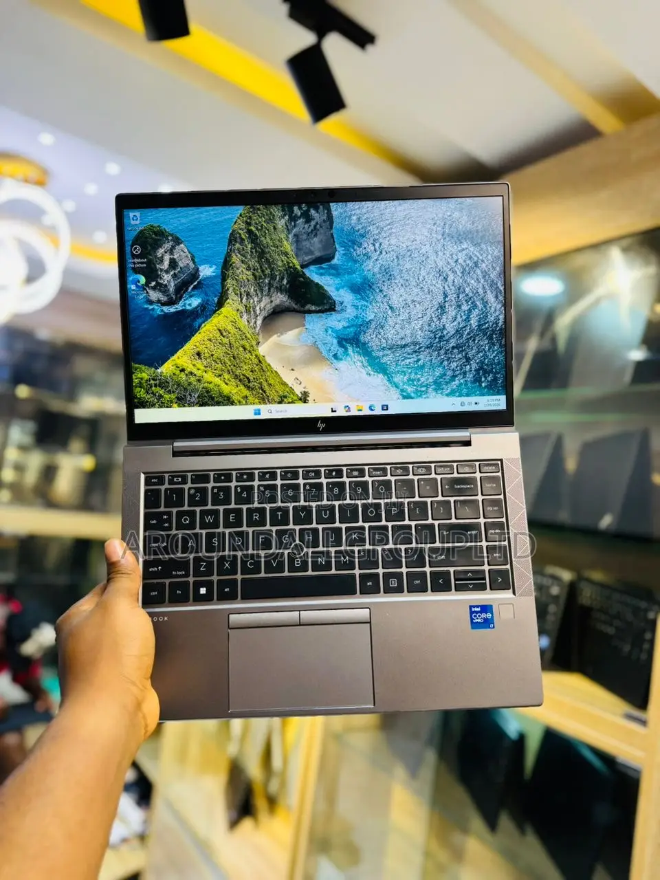 Laptop HP ZBook Firefly G8 16GB Intel Core I7 SSD 256GB in Circle ...