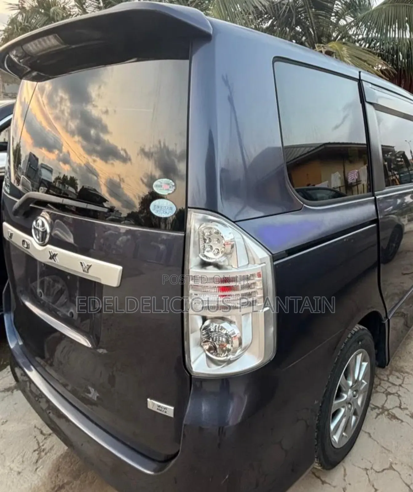 Toyota Voxy 2010 Black in Oyarifa - Buses & Microbuses, Edeldelicious ...