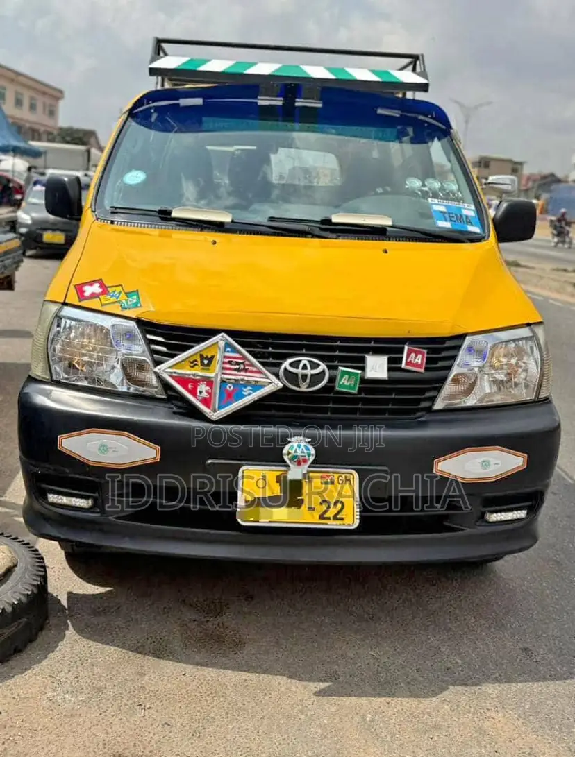 Toyota HiAce 2012 Yellow in Tema Metropolitan - Buses & Microbuses ...