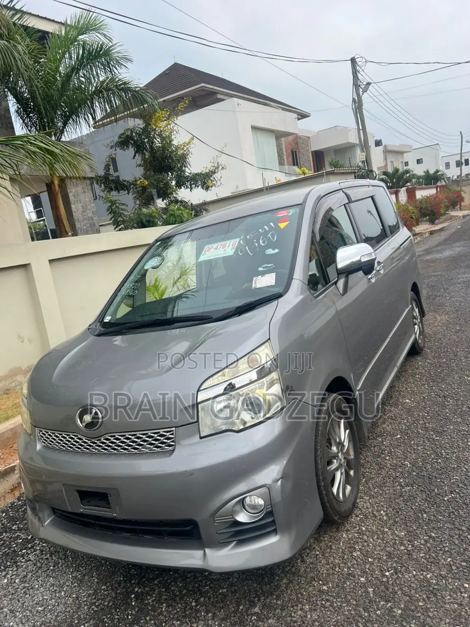 Toyota Voxy 2013 Gray in Teshie - Cars, Brain Gadzegu | Jiji.com.gh