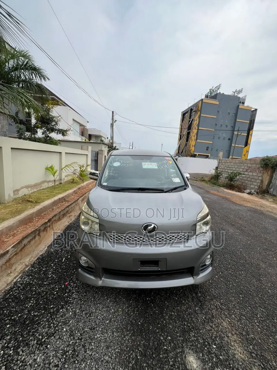 Toyota Voxy 2013 Gray in Teshie - Cars, Brain Gadzegu | Jiji.com.gh