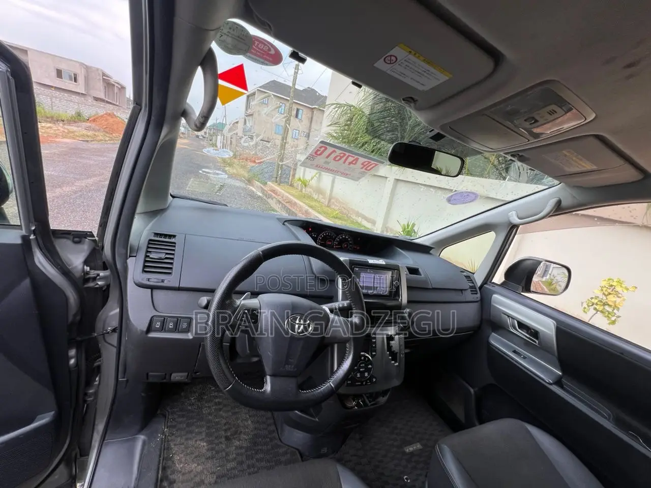 Toyota Voxy 2013 Gray in Teshie - Cars, Brain Gadzegu | Jiji.com.gh
