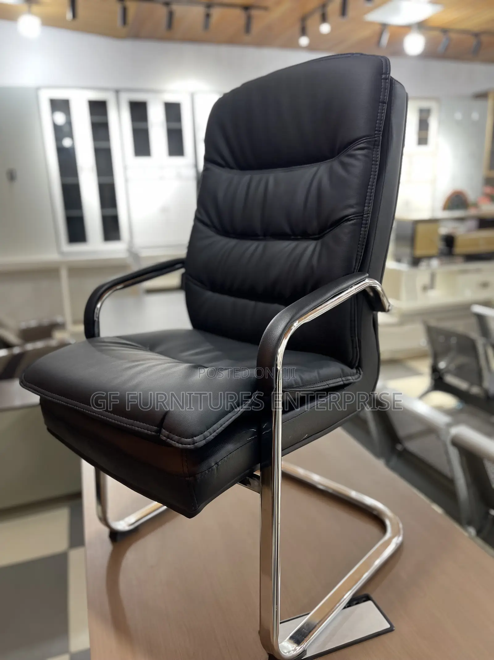 Executive Cantilever Visitor Chair in Accra Metropolitan - Furniture ...