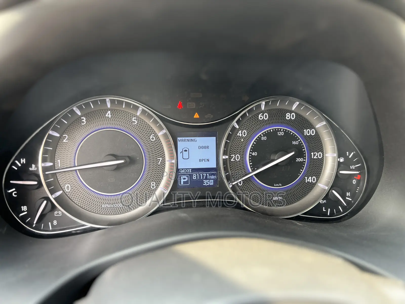 Infiniti QX80 2018 Silver in Spintex - Cars, Quality Motors | Jiji.com.gh