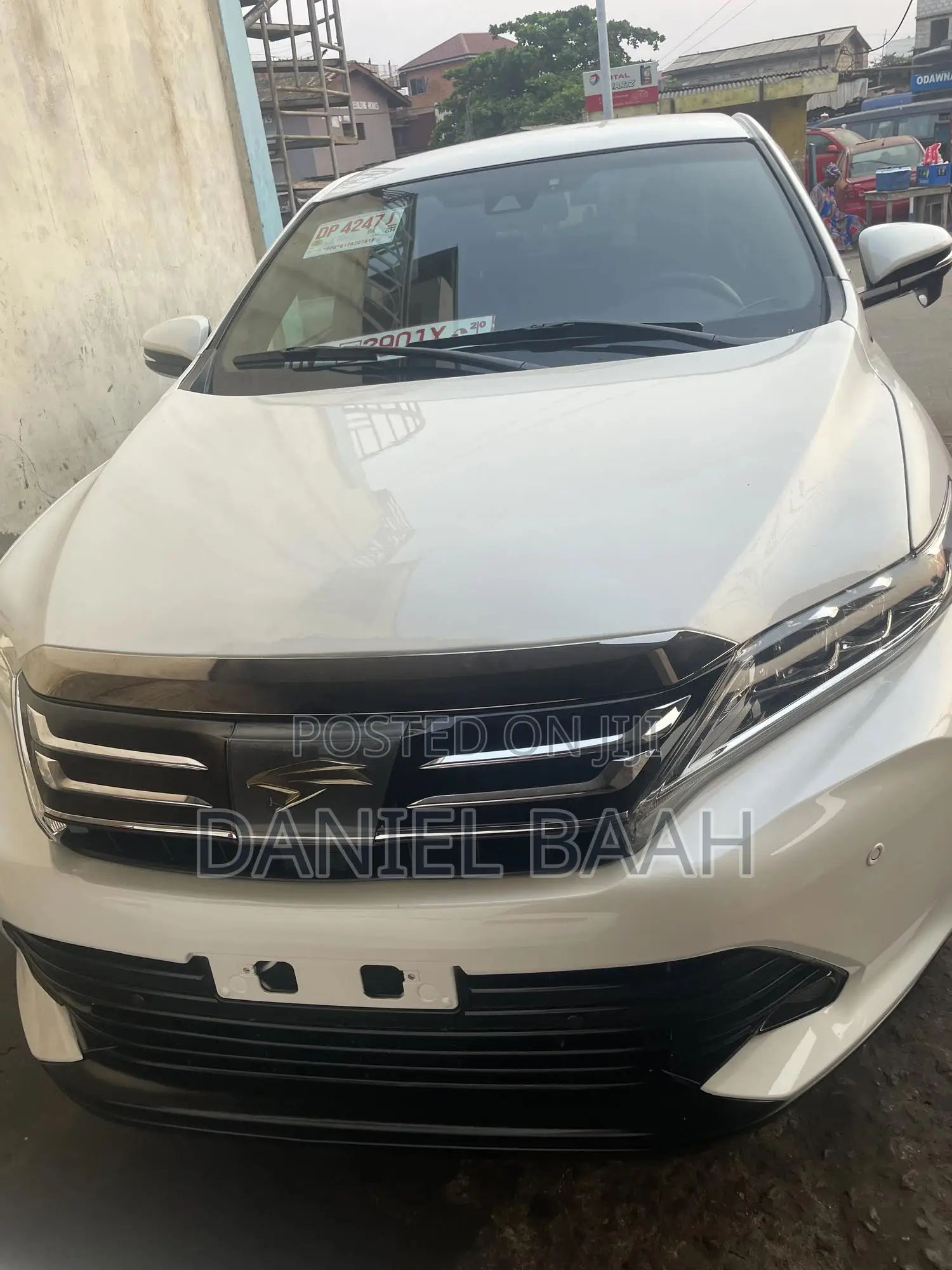 Toyota Harrier 2.0 2018 White in Asylum Down - Cars, Daniel Baah | Jiji ...