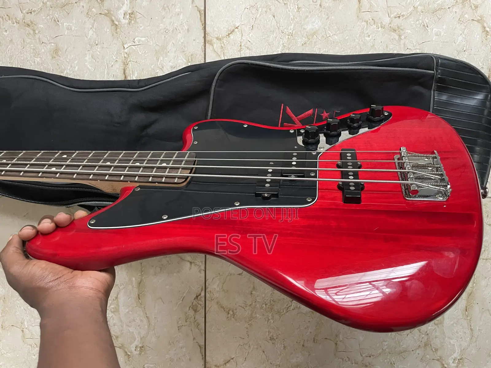 Fender Bass Vintage Modified Jaguar Bass Special in Adenta - Musical ...