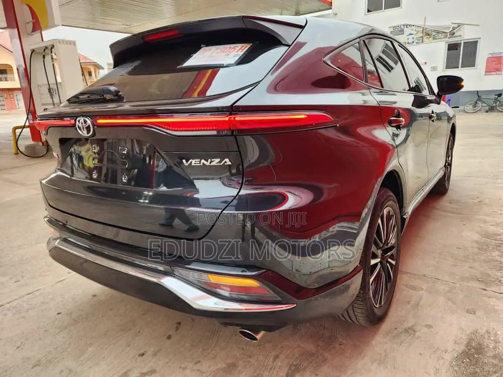 Toyota Venza Limited AWD 2024 Black in McCarthy Hill - Cars, Eric ...