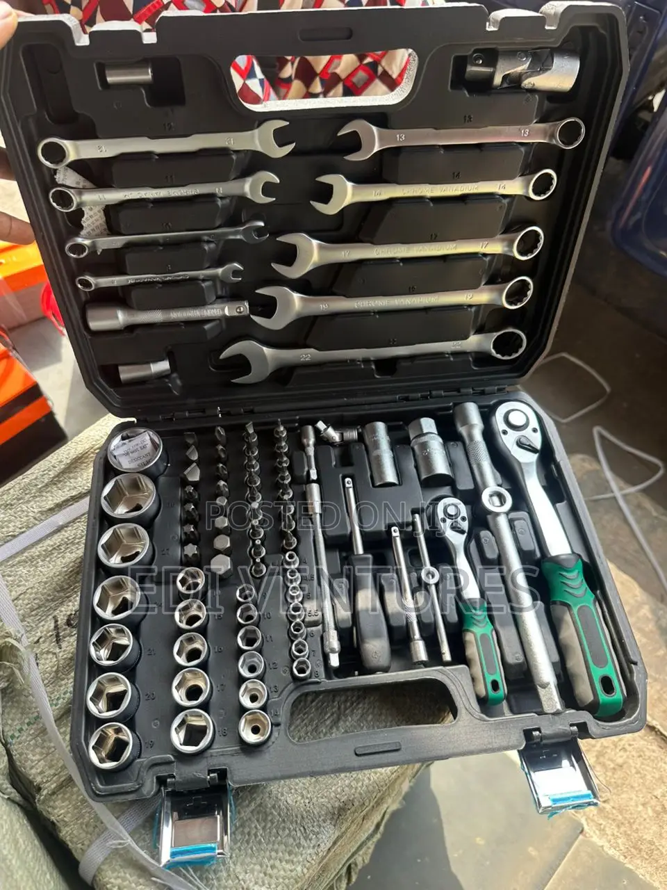 82 PCS Sockets and Spanners Set 1/4" and 1/2" Set in Ga West Municipal ...