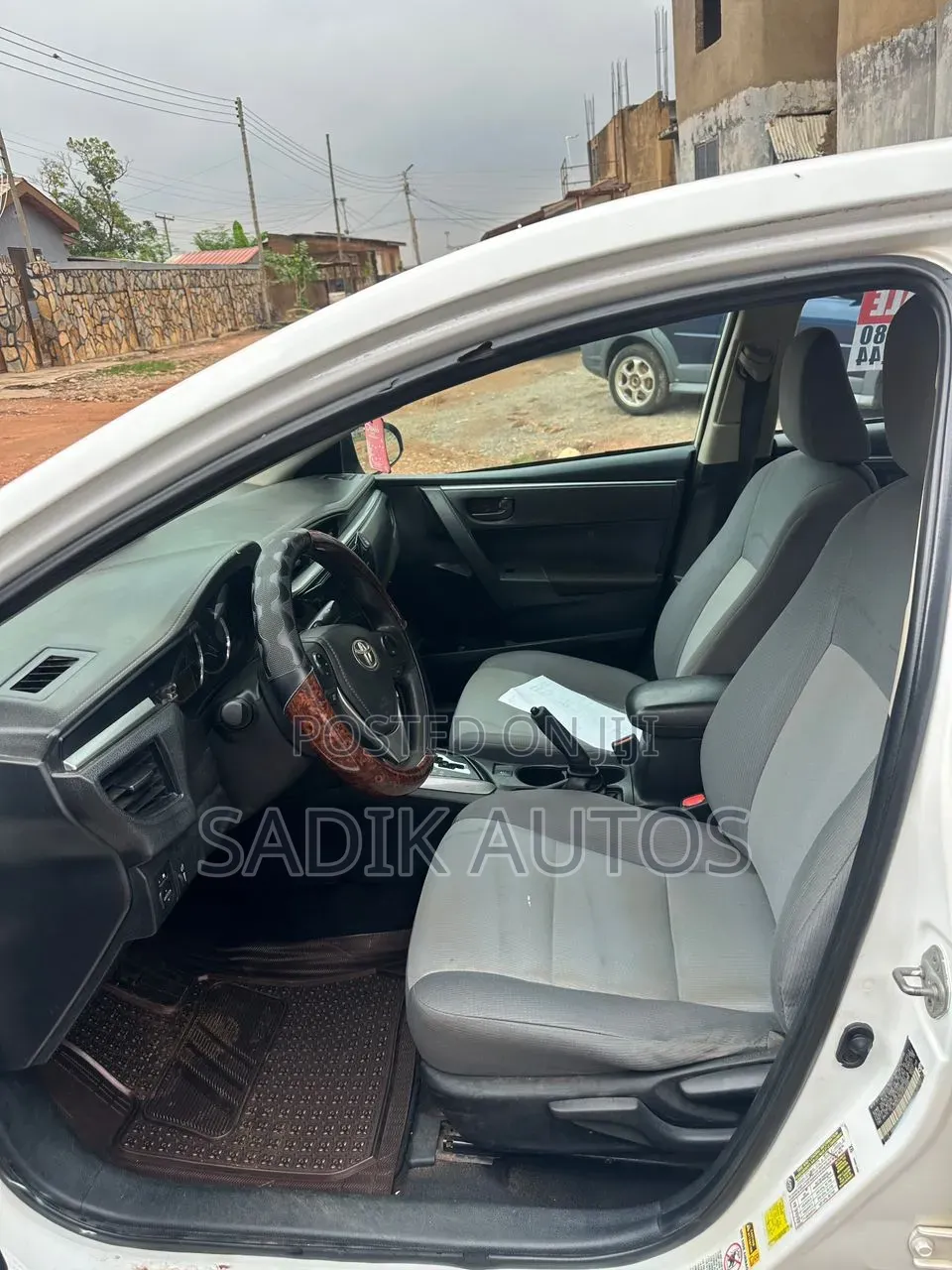 Toyota Corolla LE 4dr Sedan (1.8L 4cyl CVT) 2015 White for sale - Sadik ...