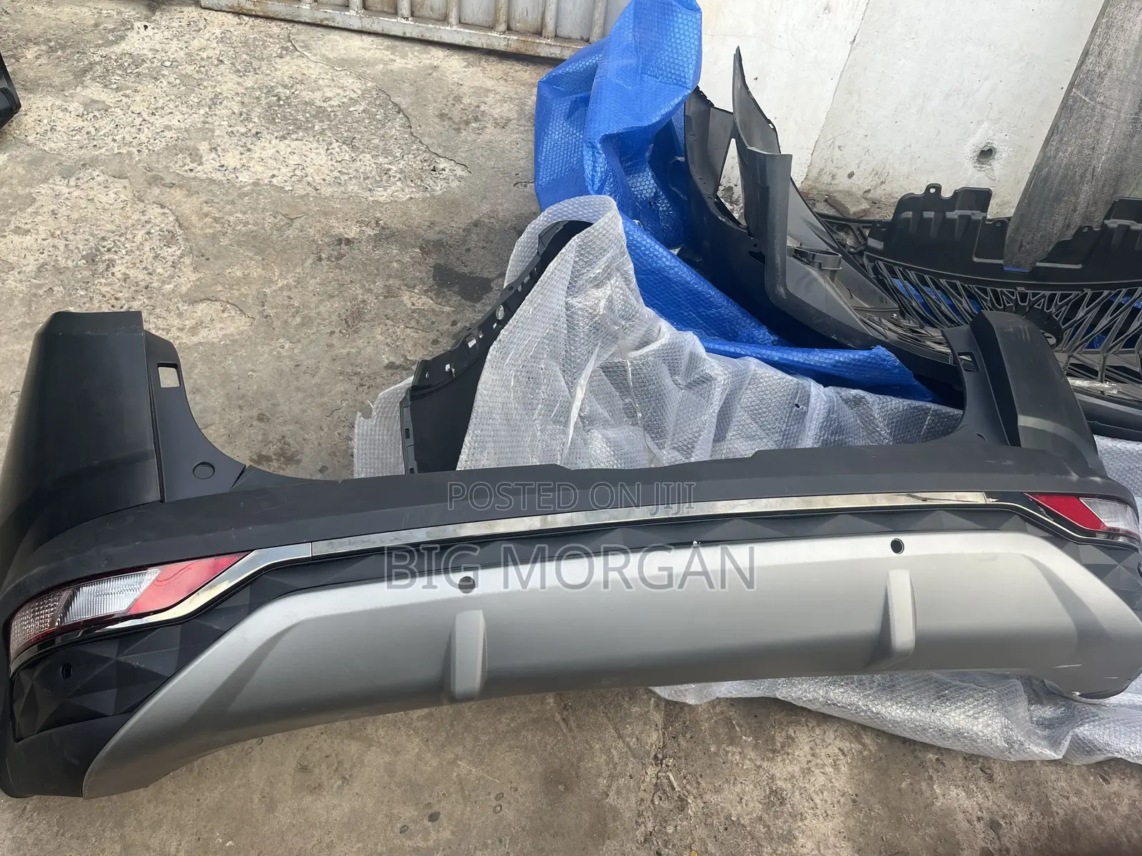 Hyundai Tucson 2023 2024 Back/Rear Bumper Complete for sale - Big ...