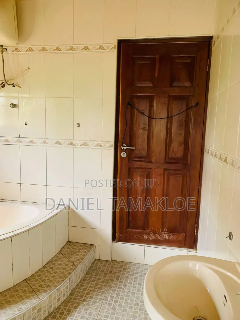 5bdrm House in Daniel Tamakloe, Boi for sale - Price: GH₵ 900,000 on ...